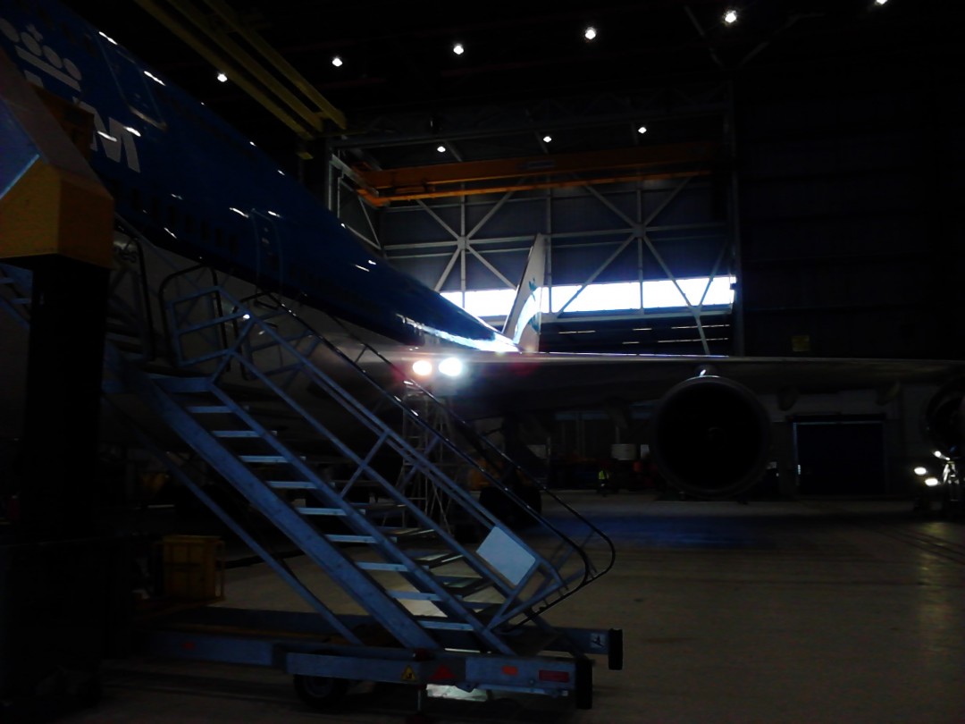 PRODUCTS ON-BOARD: B737 Gets New LIGHTS | IFE Products