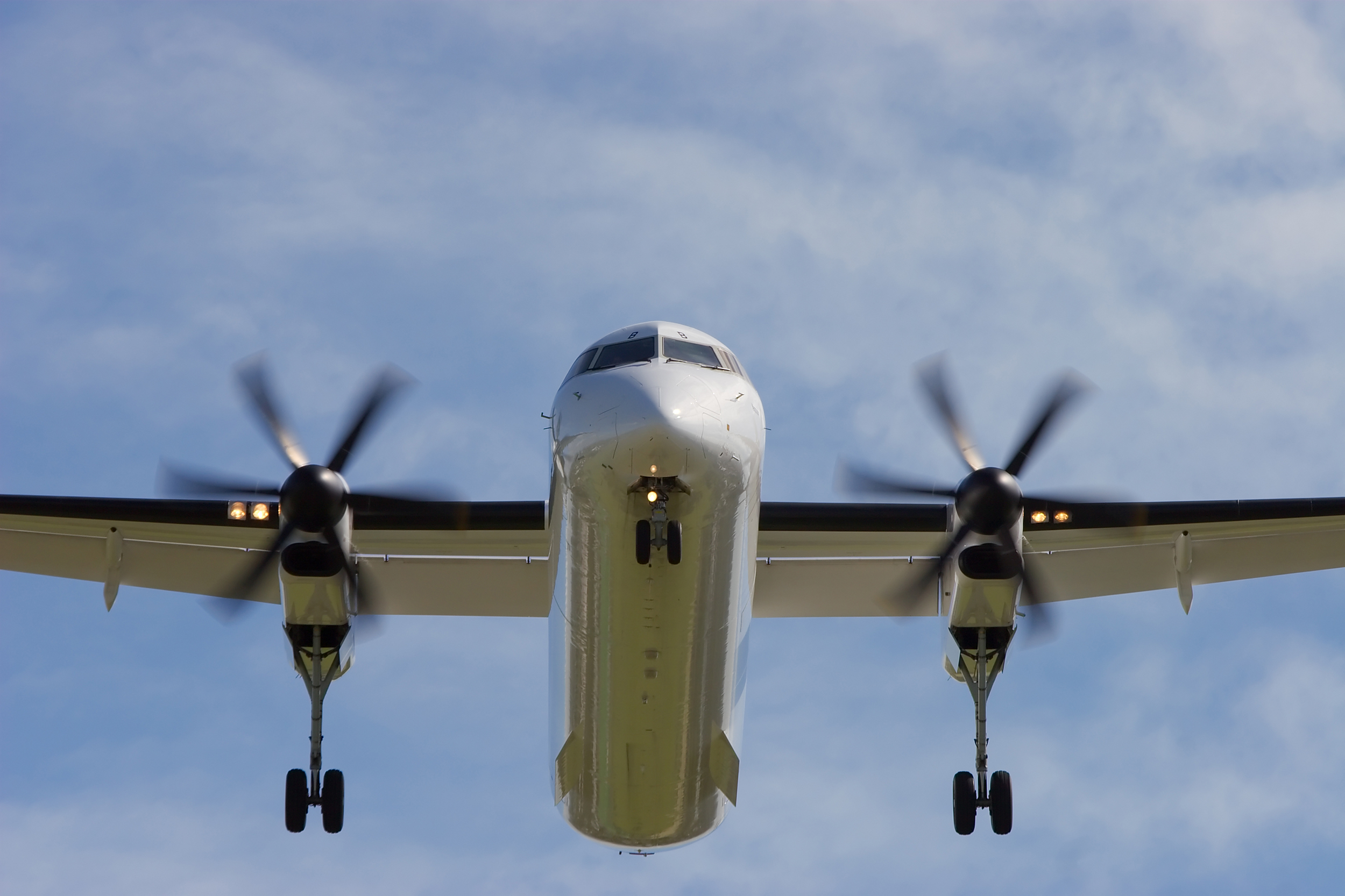 Bombardier Dash-8-100/-200/-300/-400 | IFE Products