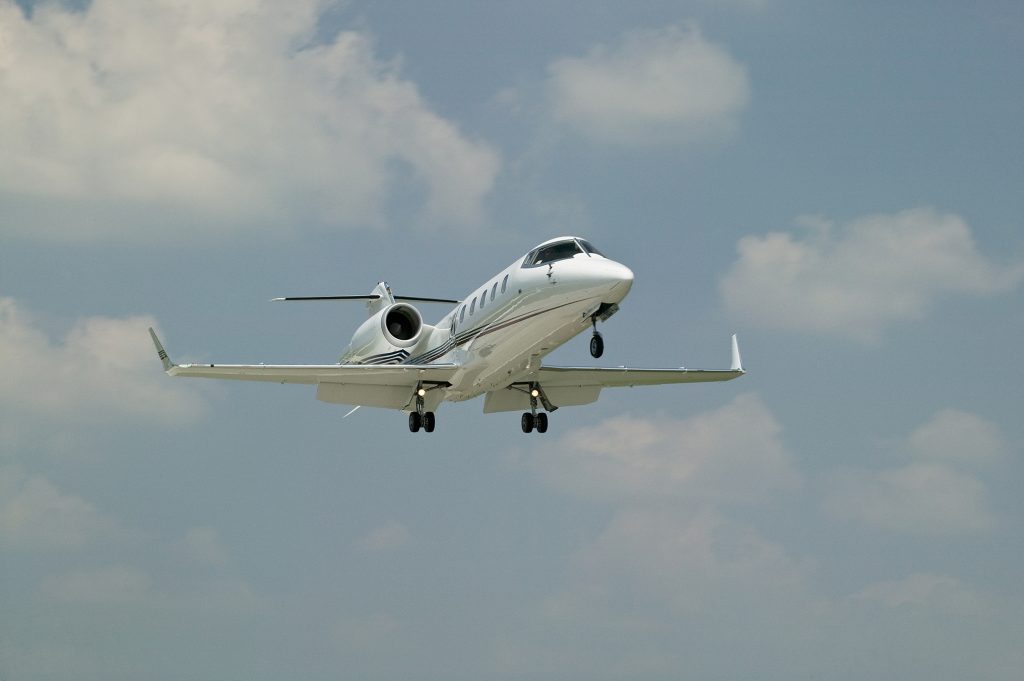 LearJet 60 | IFE Products